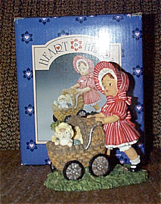 Effanbee Heart-to-Heart Playing Mommy Patsy Figurine 1996